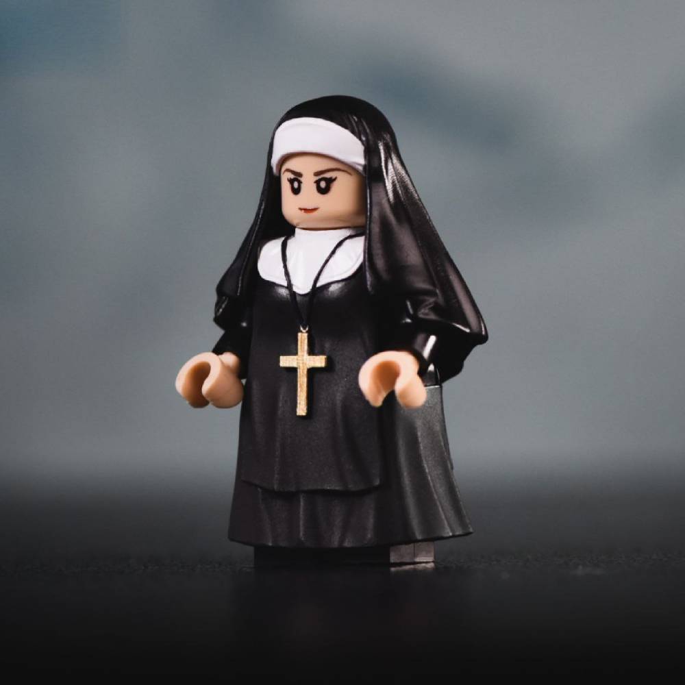 Church Nun | Loot A Brick